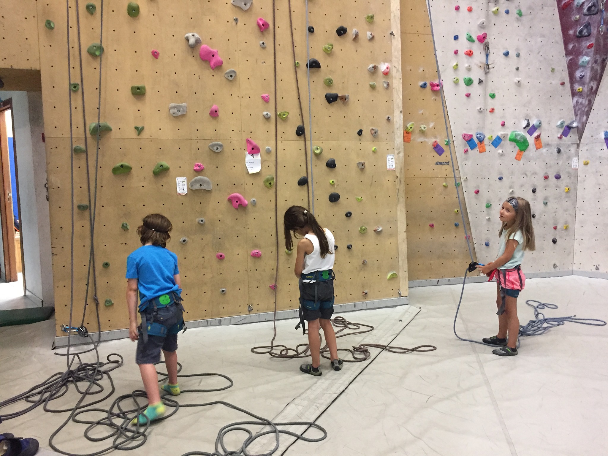 Climbing lessons for children from January to June - Mont Blanc Escalade